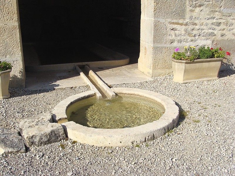 Le lavoir de la Margelle à Aignay le Duc... Le lavoir de la Margelle à Aignay le Duc...